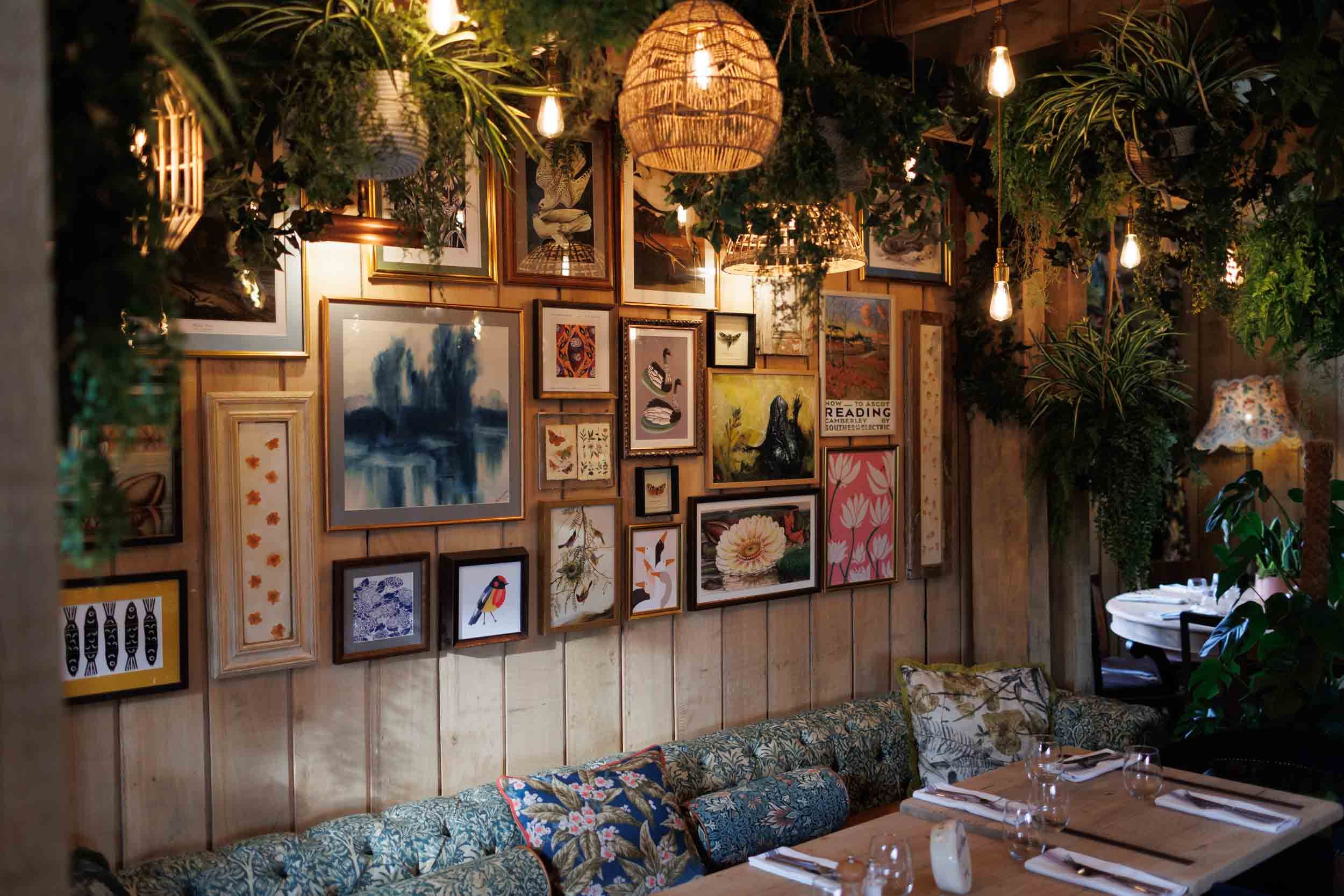 The Frog | Gastropub in Deepcut, Surrey for All Day Dining